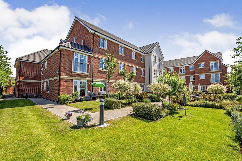 Rosebud Court, Westfield Road, Wellingborough 1 bed apartment for sale ...