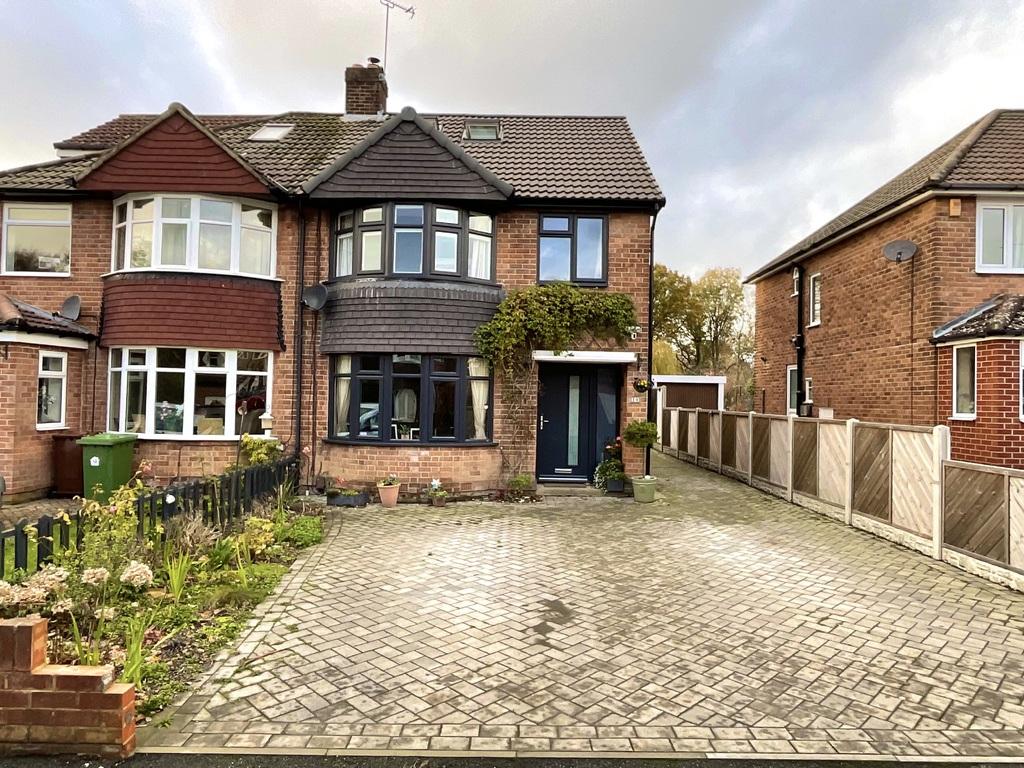 Meadow Valley, Alwoodley, Leeds, West Yorkshire 4 bed semi-detached ...