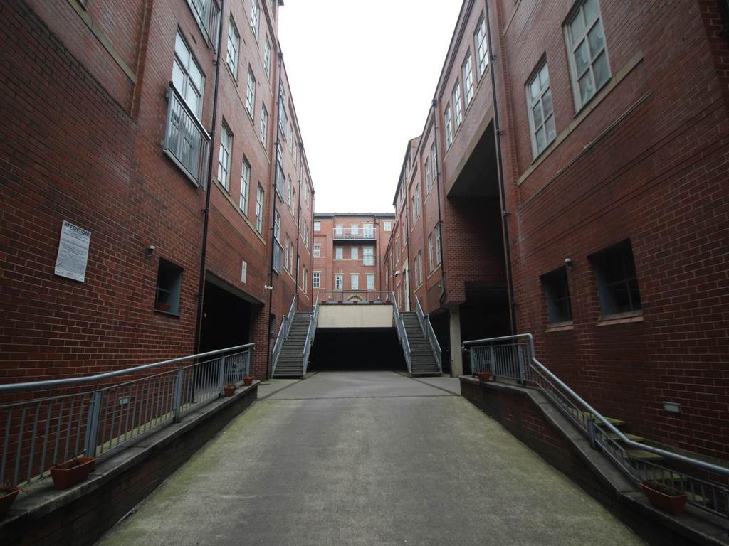 Eastbrook Hall, Little Germany 2 bed flat - £800 pcm (£185 pw)