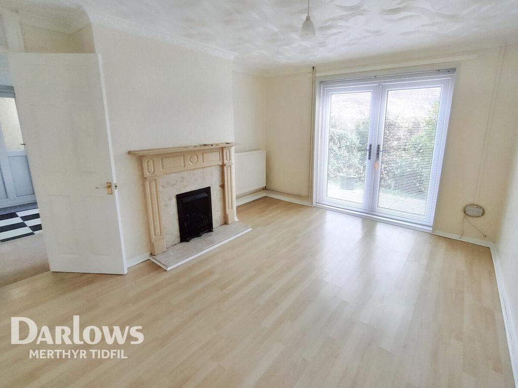 Nantycoed, Merthyr Tydfil 2 bed semi-detached house - £105,000