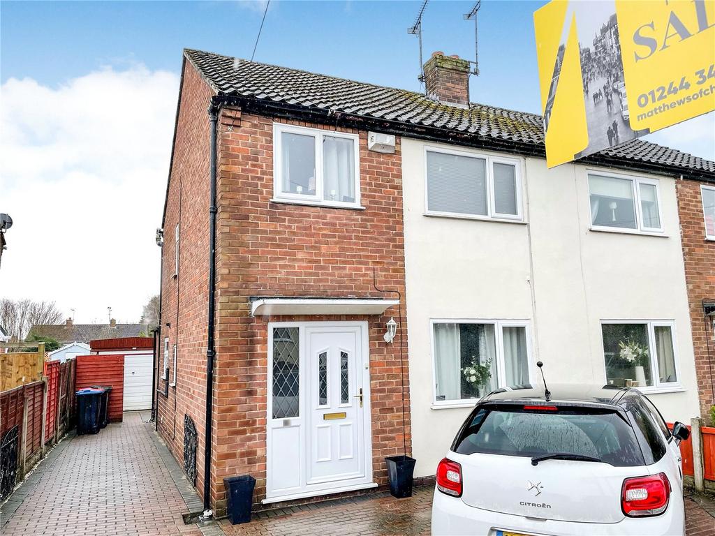 Heath Close, Boughton, Chester, CH3 3 bed semi-detached house - £273,000