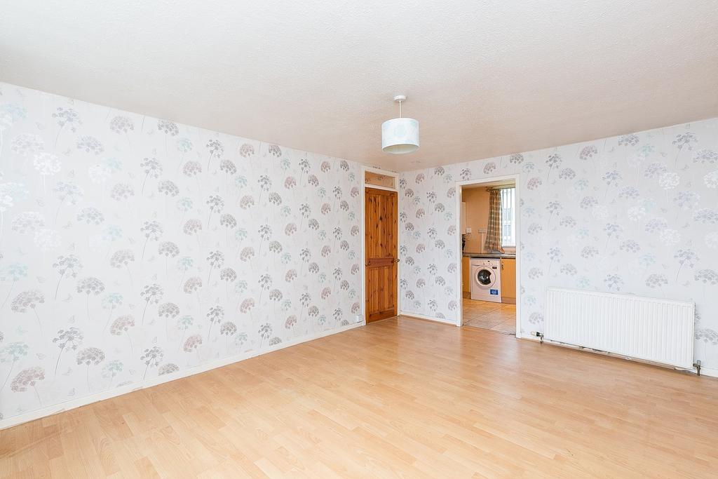 Calder Gardens Sighthill Edinburgh Eh11 2 Bed Flat £99 950