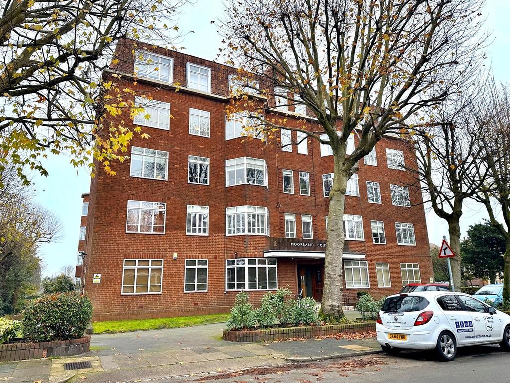 Melville Road, Edgbaston, Birmingham... 3 bed flat - £1,100 pcm (£254 pw)