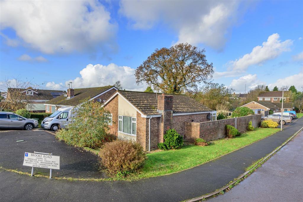 Witheridge, Tiverton 2 bed semi-detached house - £200,000
