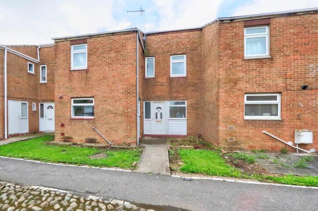 School Walk, Stockton-On-Tees, TS18 3 bed terraced house - £85,000