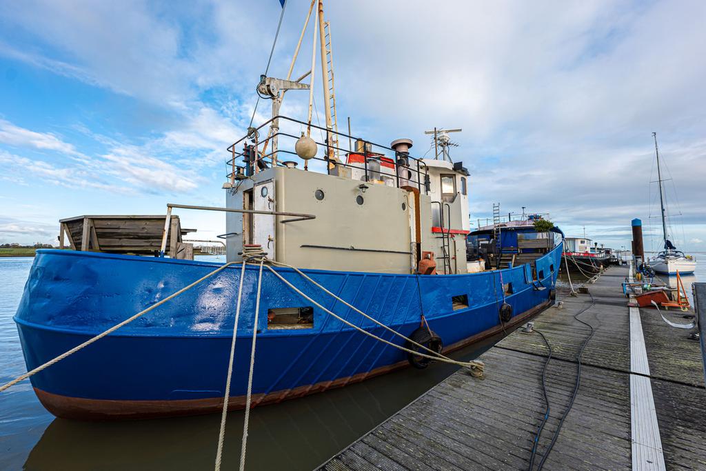 M V Bendix, Rochford, SS4 3 bed houseboat for sale - £200,000