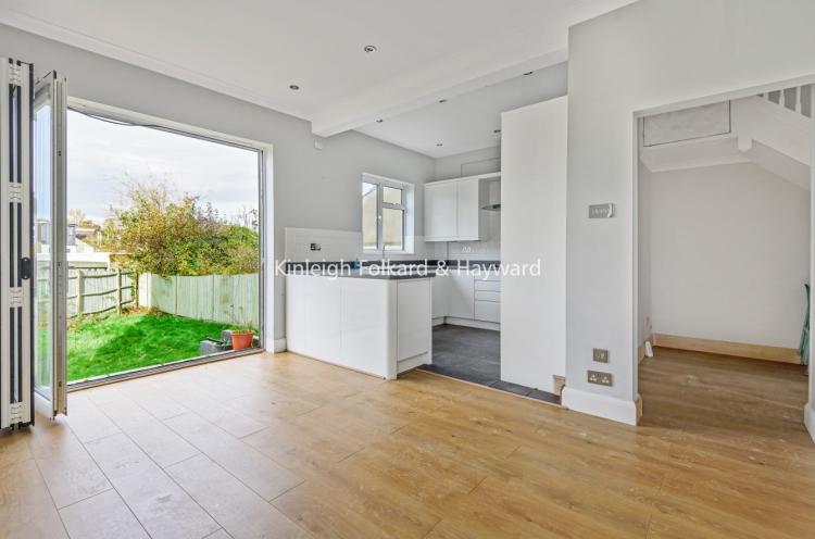 Palace View Bromley BR1 3 bed house - £2,250 pcm (£519 pw)