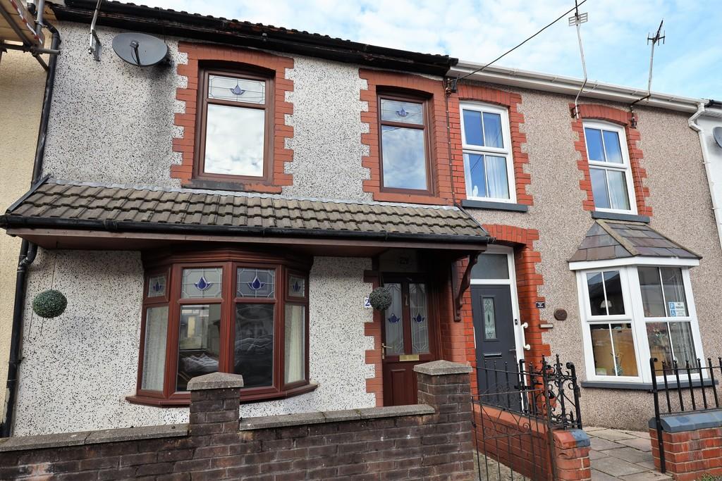 Waun Llwyd Terrace, Nantymoel, Bridgend 3 bed terraced house - £725 pcm ...