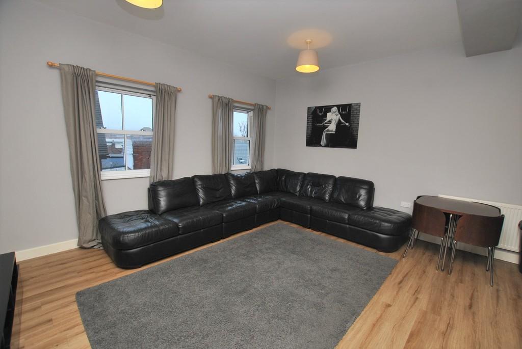 The Bank, Ten Tree Croft, Wellington, TF1 1EJ 2 bed apartment - £132,000