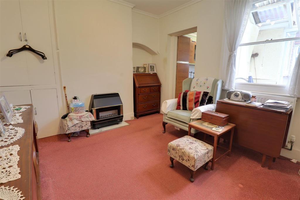 Duke Street, Fairview, Cheltenham 3 bed terraced house - £300,000