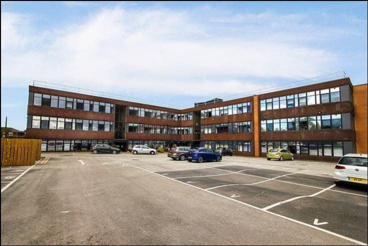 Gregge Street, Heywood, Oldham, OL10 2AE 1 bed flat - £500 pcm (£115 pw)