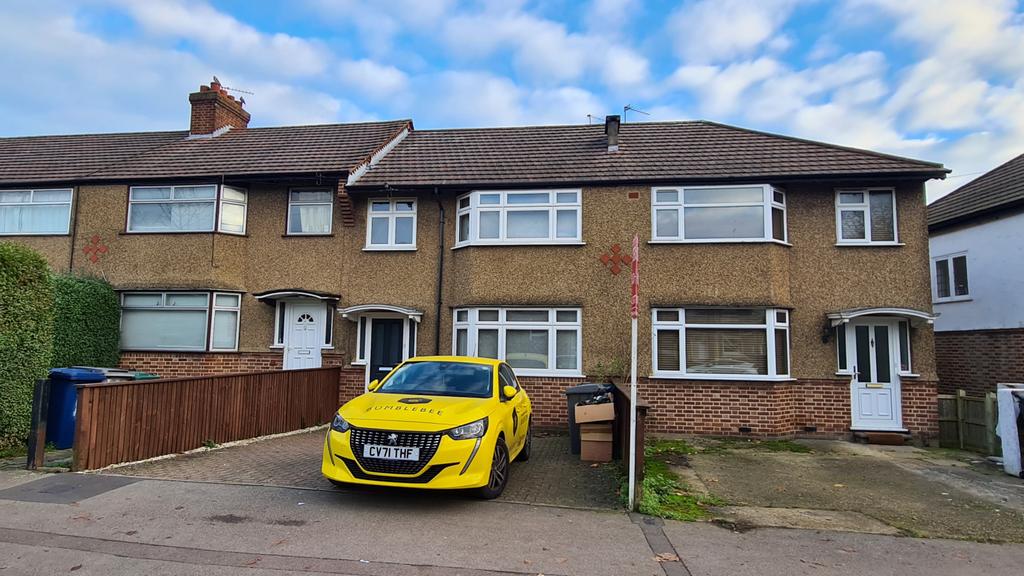 Barnet Lane, Barnet, EN5 2DN 3 bed terraced house - £1,950 pcm (£450 pw)