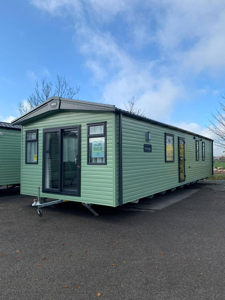 East Heslerton Malton 2 bed lodge - £48,995