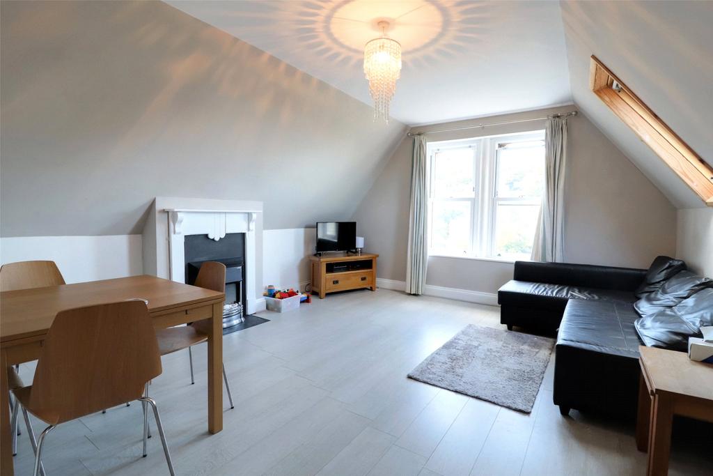 Langleigh Terrace, Ilfracombe, Devon... 3 bed apartment - £850 pcm (£ ...