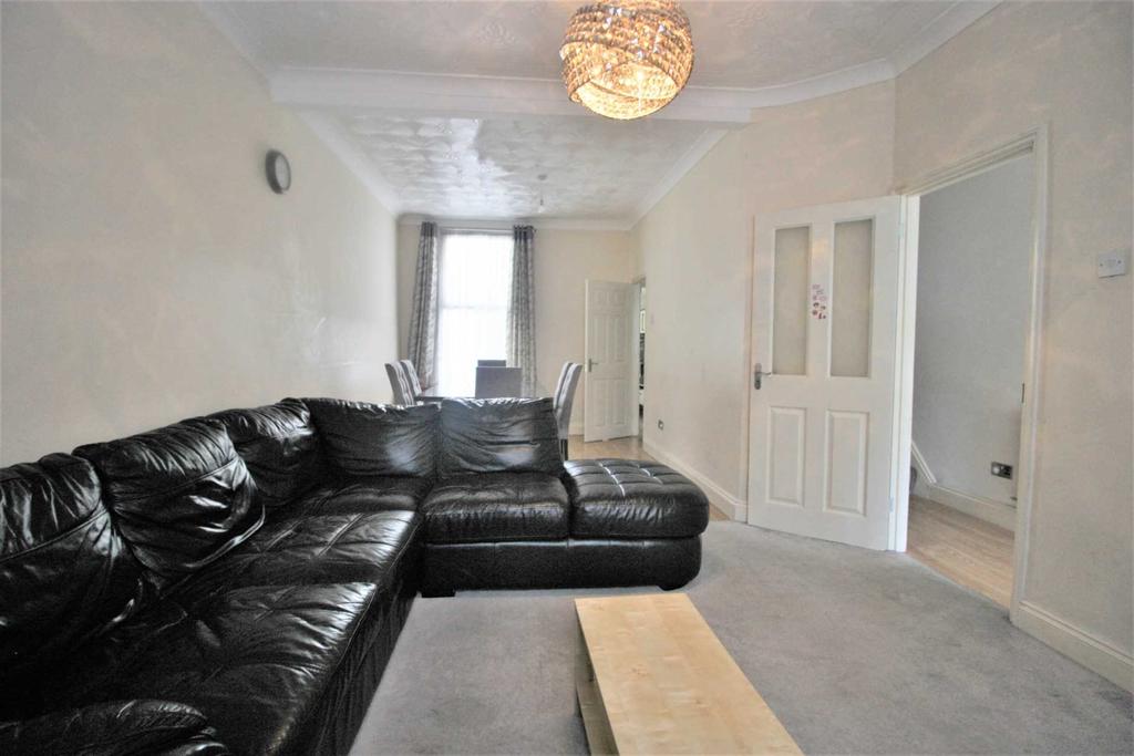 Nigel Road, Forest Gate 3 bed terraced house - £1,950 pcm (£450 pw)