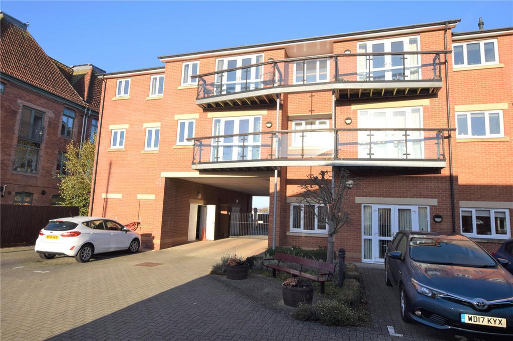 Thomas More Court, Priory Avenue, Taunton, Somerset, TA1 2 bed ...