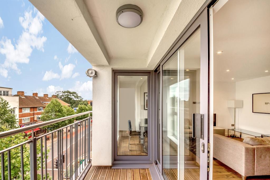 Abbey Court, Wimbledon, London SW20 2 bed apartment - £2,448 pcm (£565 pw)
