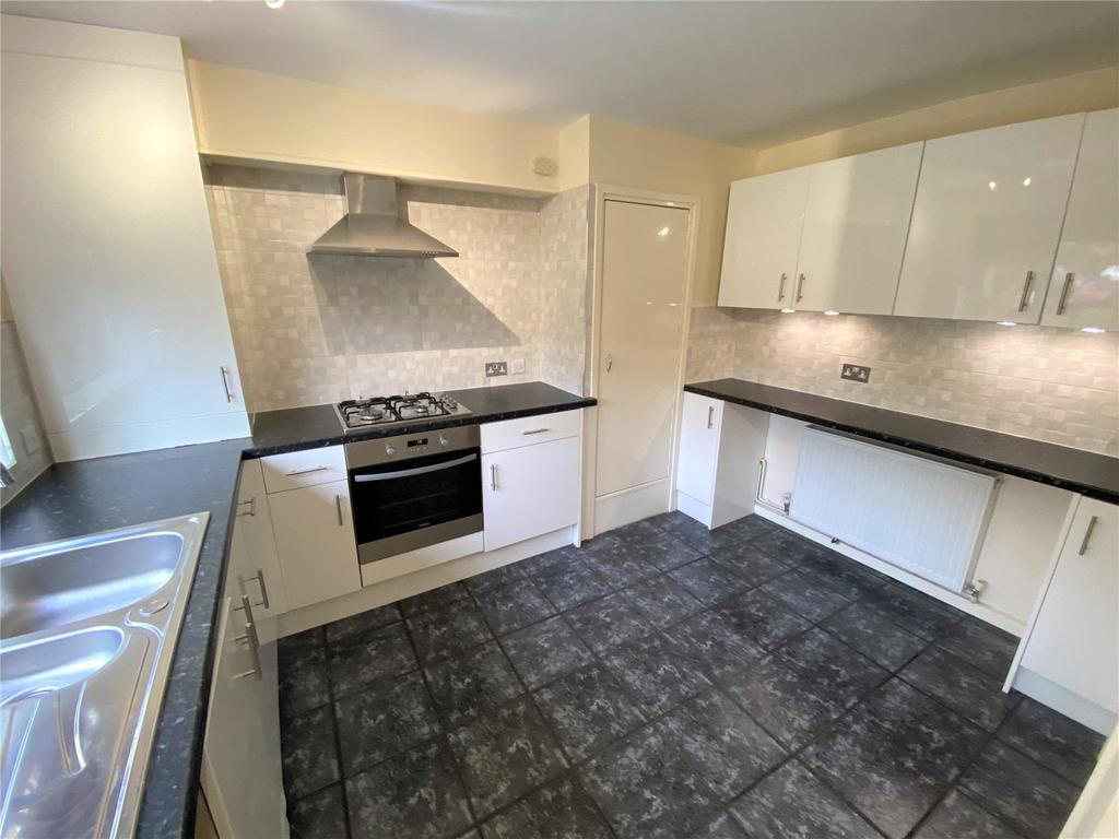 Whetstone Close, Farquhar Road... 2 bed apartment - £950 pcm (£219 pw)