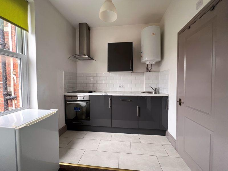 Station Road, Gloucester Studio - £550 pcm (£127 pw)