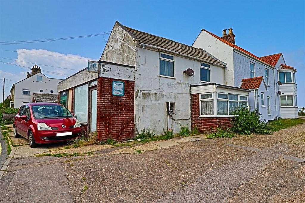 Church Road, Kessingland, Lowestoft 1 bed semi-detached house - £180,000