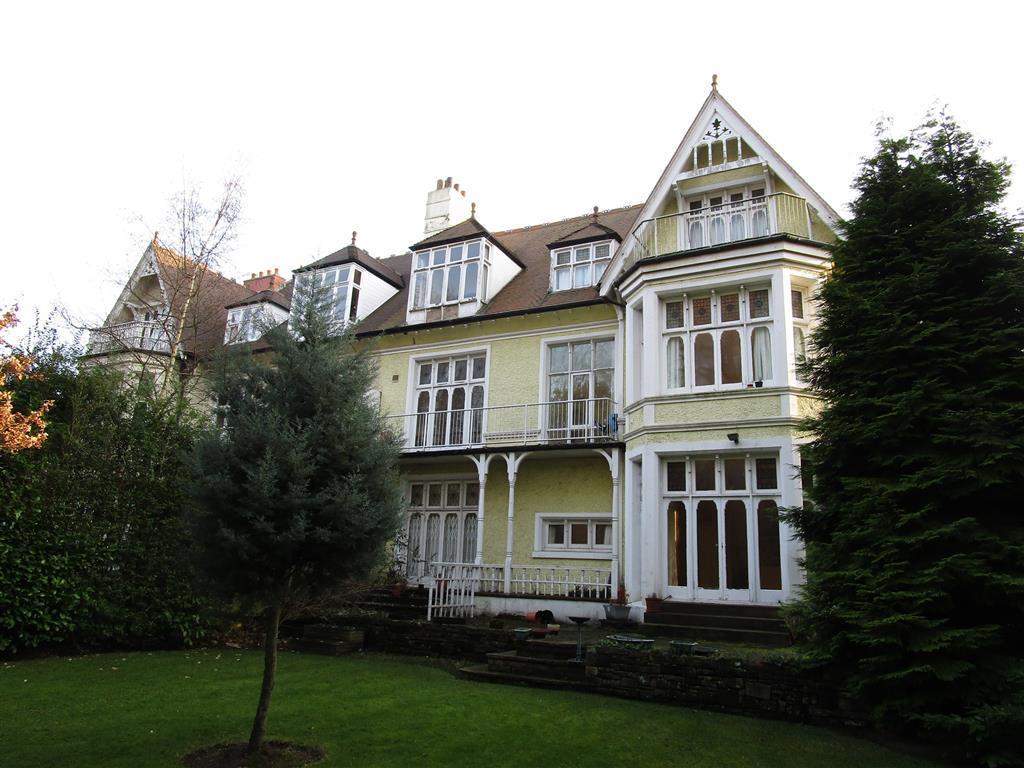Park Dale East, Wolverhampton 2 bed flat - £795 pcm (£183 pw)