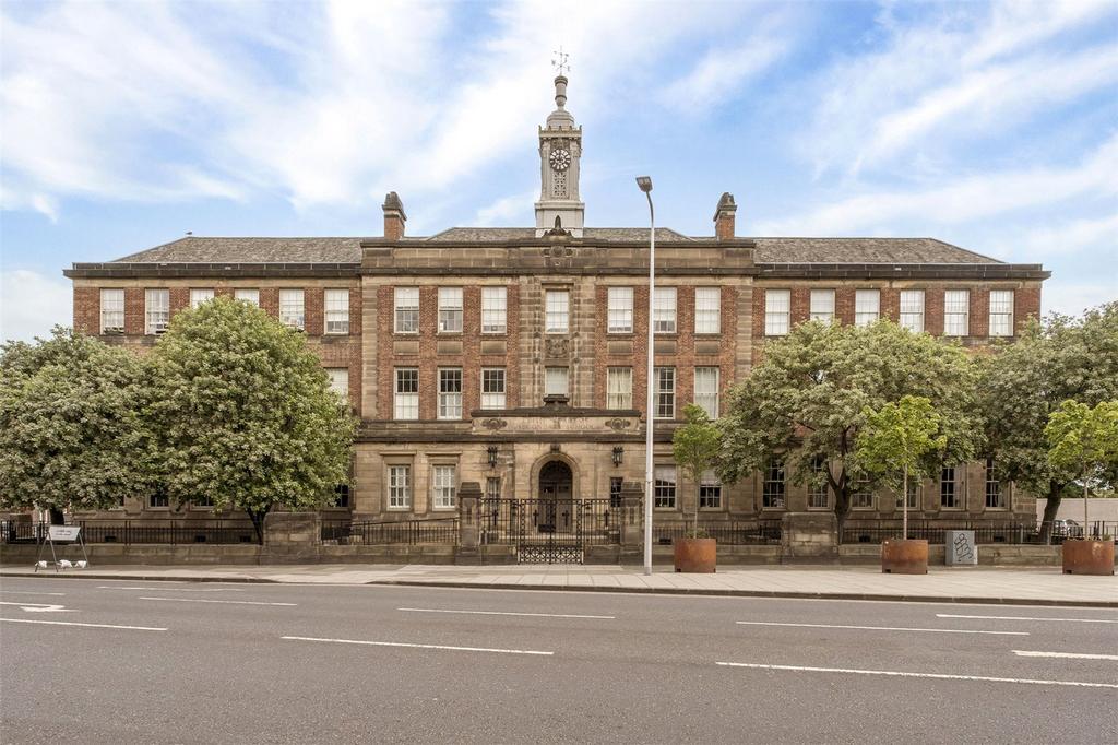 Duncan Place, Leith Links, Edinburgh... 2 bed apartment - £350,000