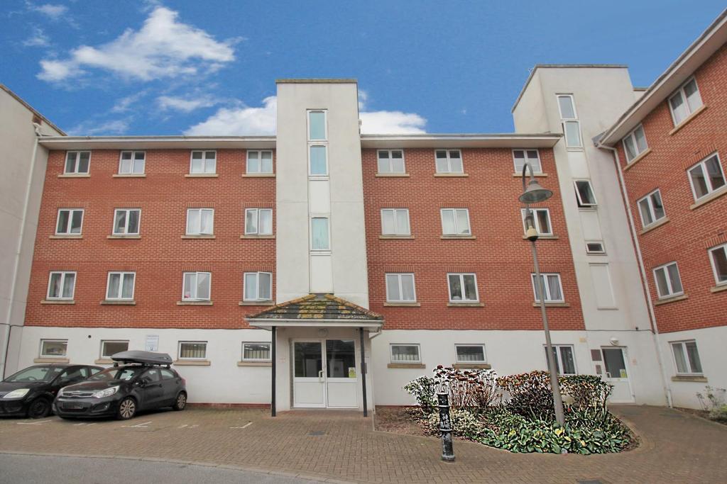3 Chantry Close, Abbeywood, London... 2 bed flat - £290,000