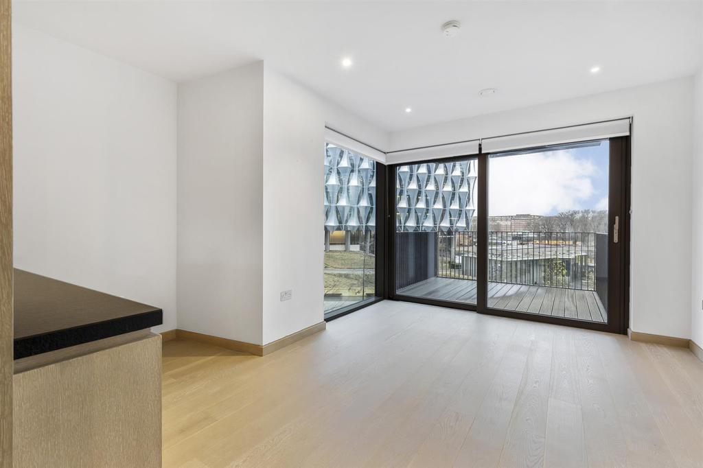 Legacy Building, Embassy Gardens... 1 bed flat - £3,467 pcm (£800 pw)