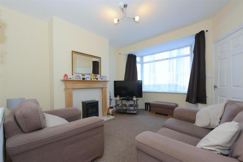 Windermere Road, Sundorne, Shrewsbury 3 bed terraced house - £179,995