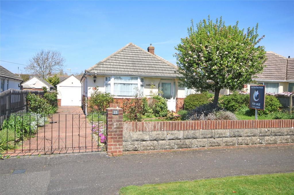 Chiltern Drive, Barton on Sea, New... 2 bed bungalow - £409,950