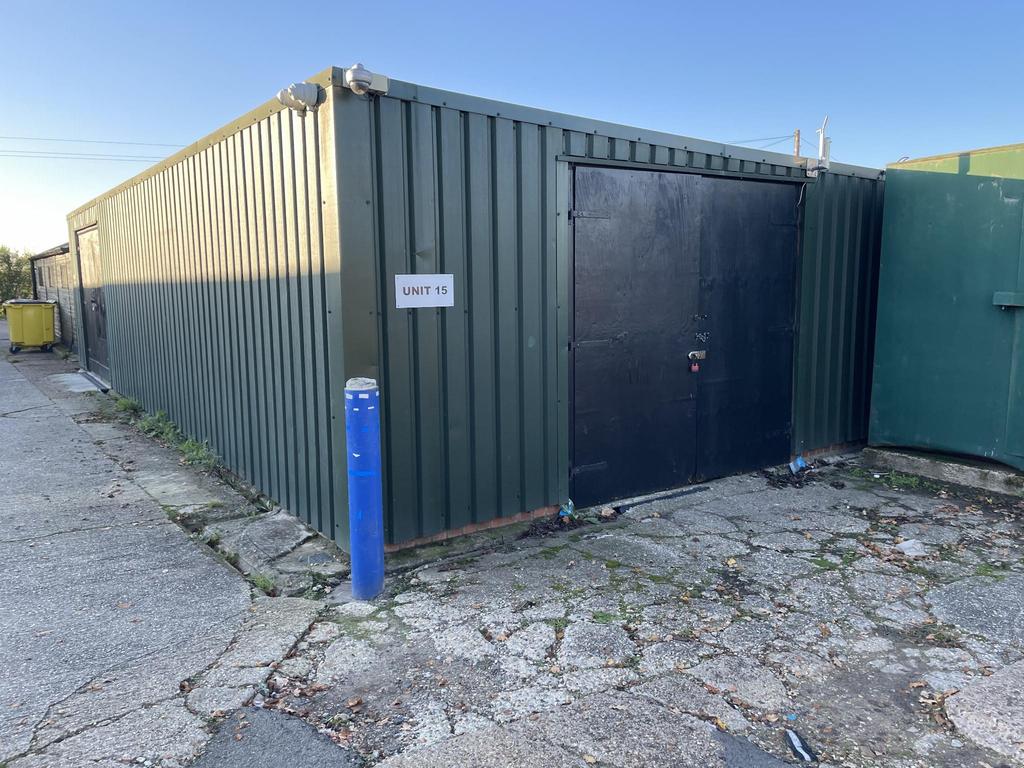 Ongar Storage - £350 pcm (£81 pw)