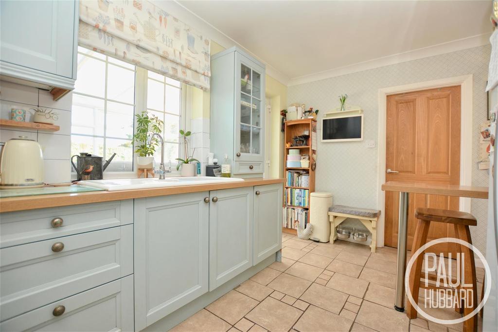 Blanks Close, Mautby, Great Yarmouth 2 bed semi-detached house - £315,000