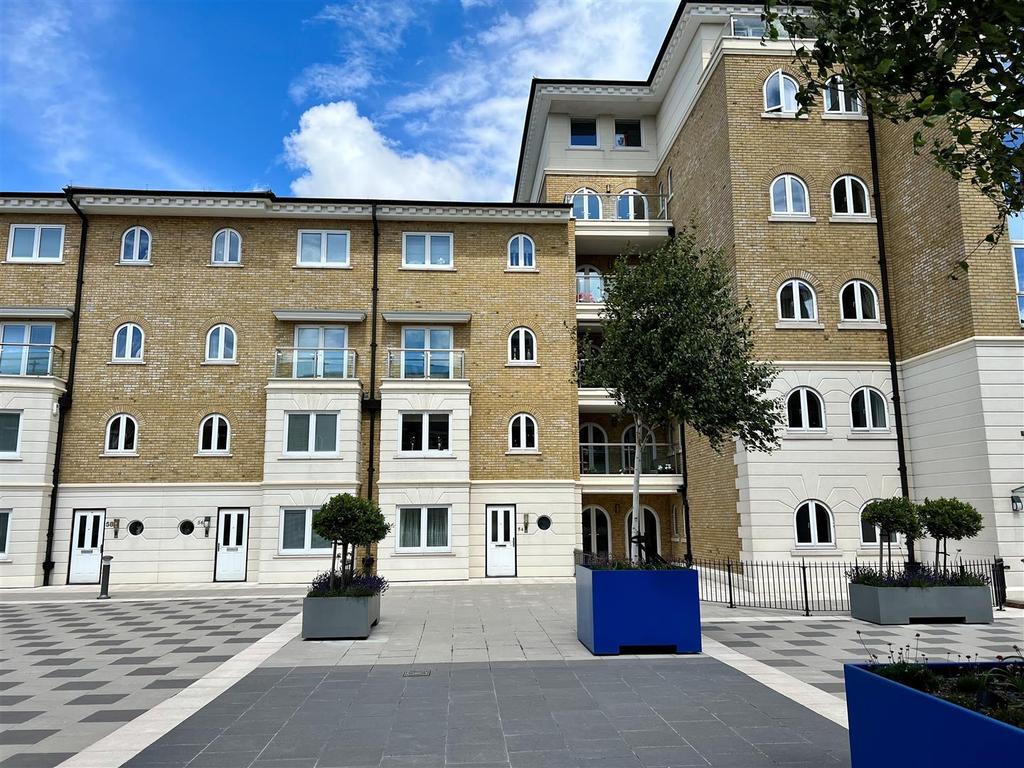 Hamilton Quay, Eastbourne 4 bed townhouse - £875,000
