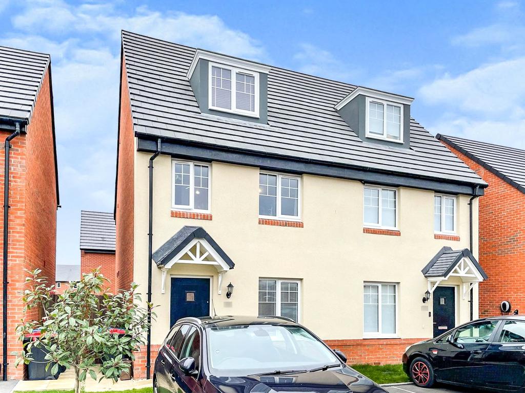 Tiberius Way, Chester, CH4 3 bed semi-detached house - £329,950