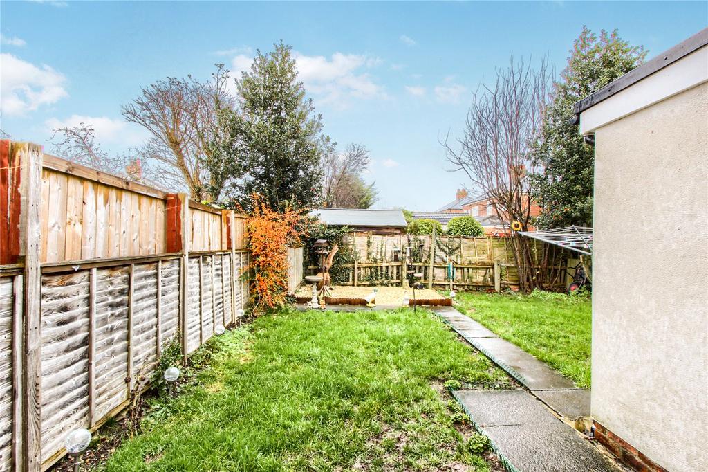 Thornfield Grove, Linthorpe 3 bed semi-detached house - £205,000