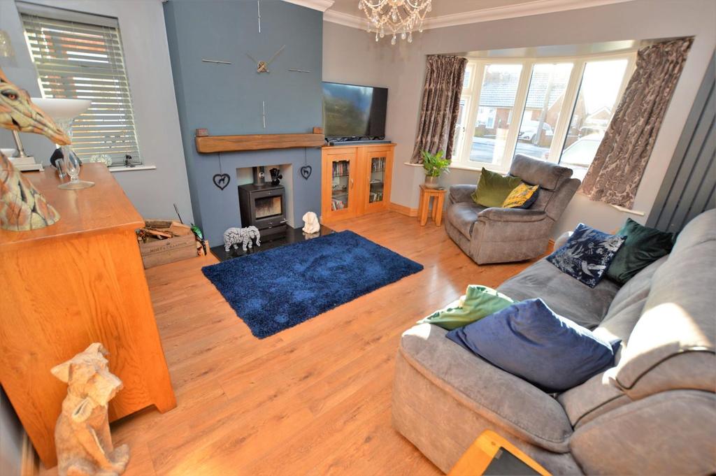 Norfolk Road, Wigston 2 bed semi-detached bungalow - £275,000