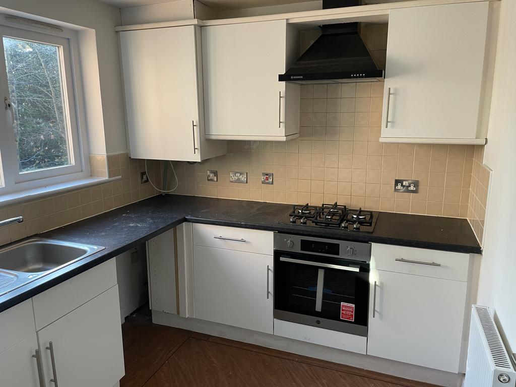 Glade Park Court, Liverpool... 2 bed flat - £190,000