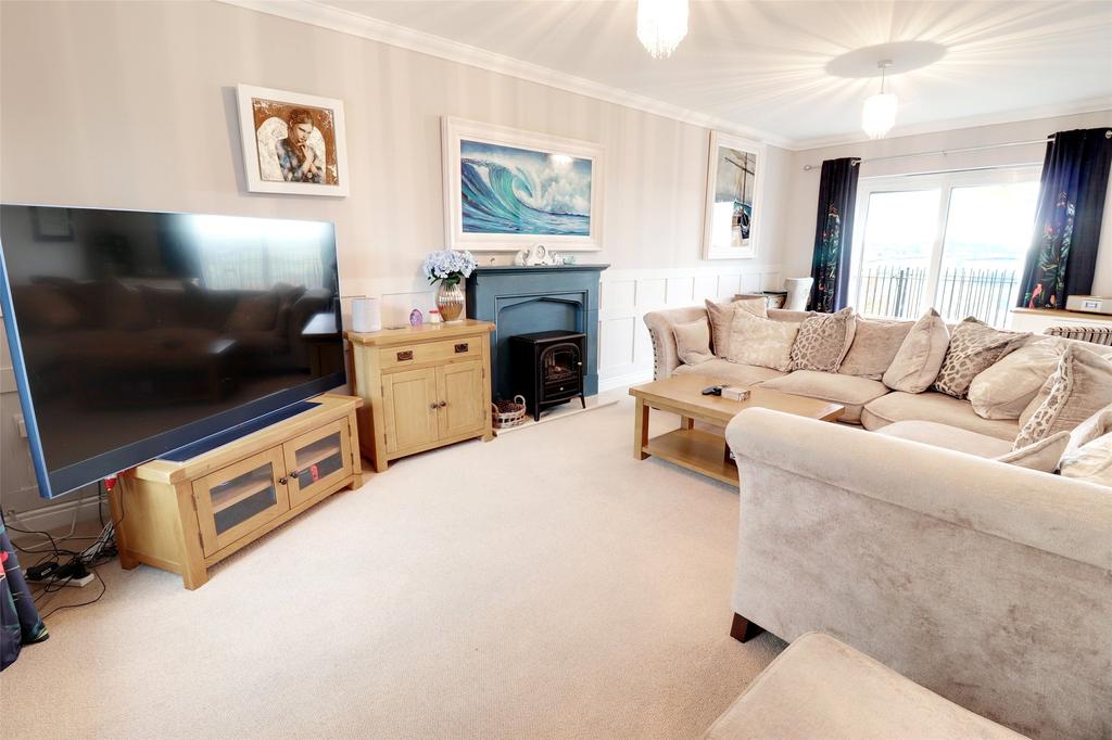 Snowdrop Crescent, Launceston... 4 bed detached house - £379,000