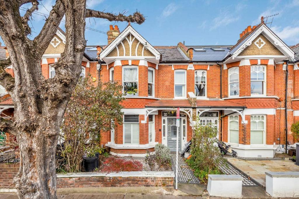 Revelstoke Road, Southfields 2 bed flat - £535,000