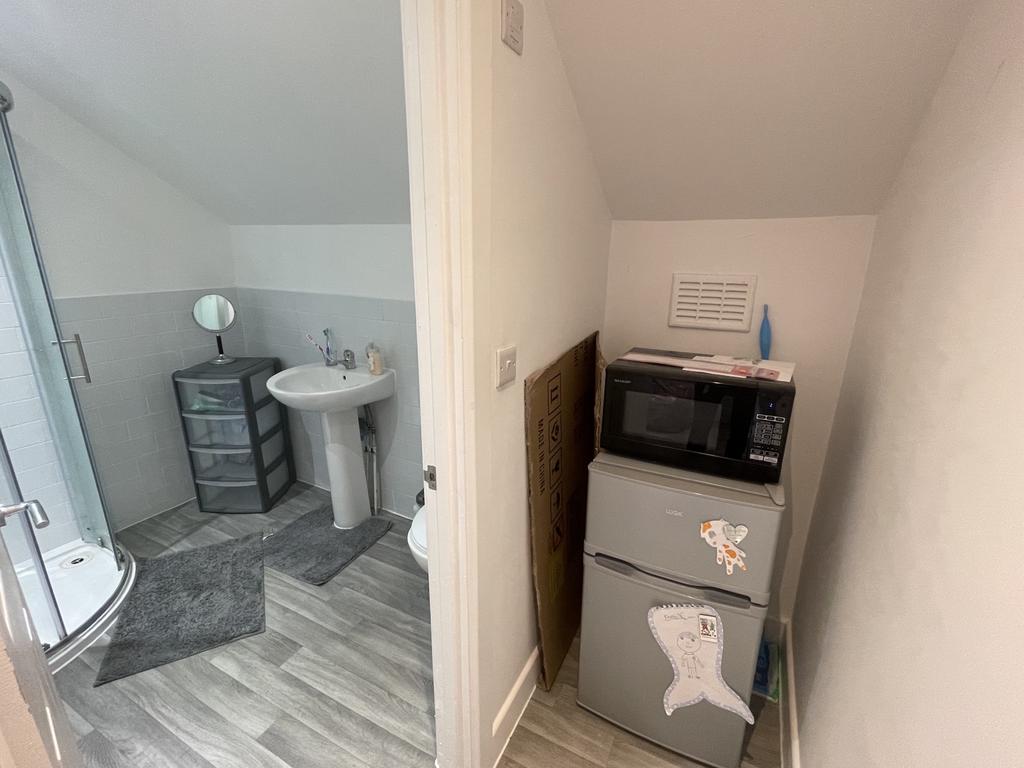 Orchard Street, Gillingham ME8 1 bed flat - £775 pcm (£179 pw)