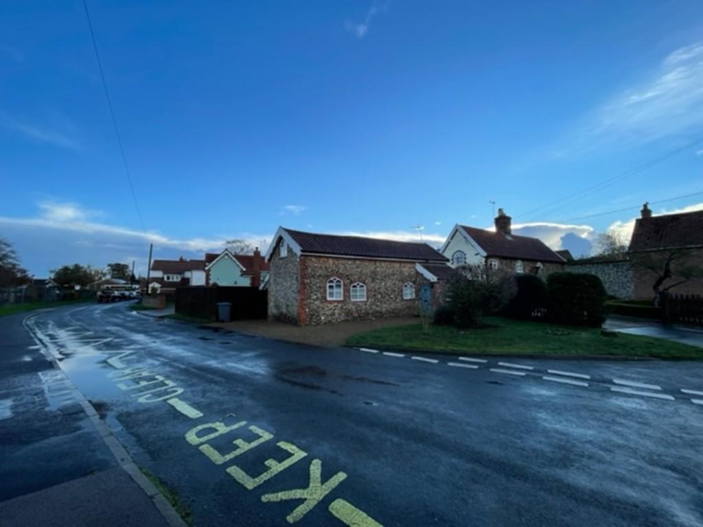 40 Dallinghoo Road, Wickham market 2 bed detached house - £825 pcm (£ ...
