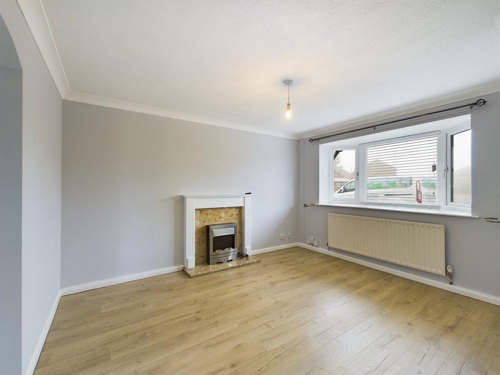 Meadow Way, Bracebridge Heath, Lincoln 3 bed semi-detached house - £795 ...