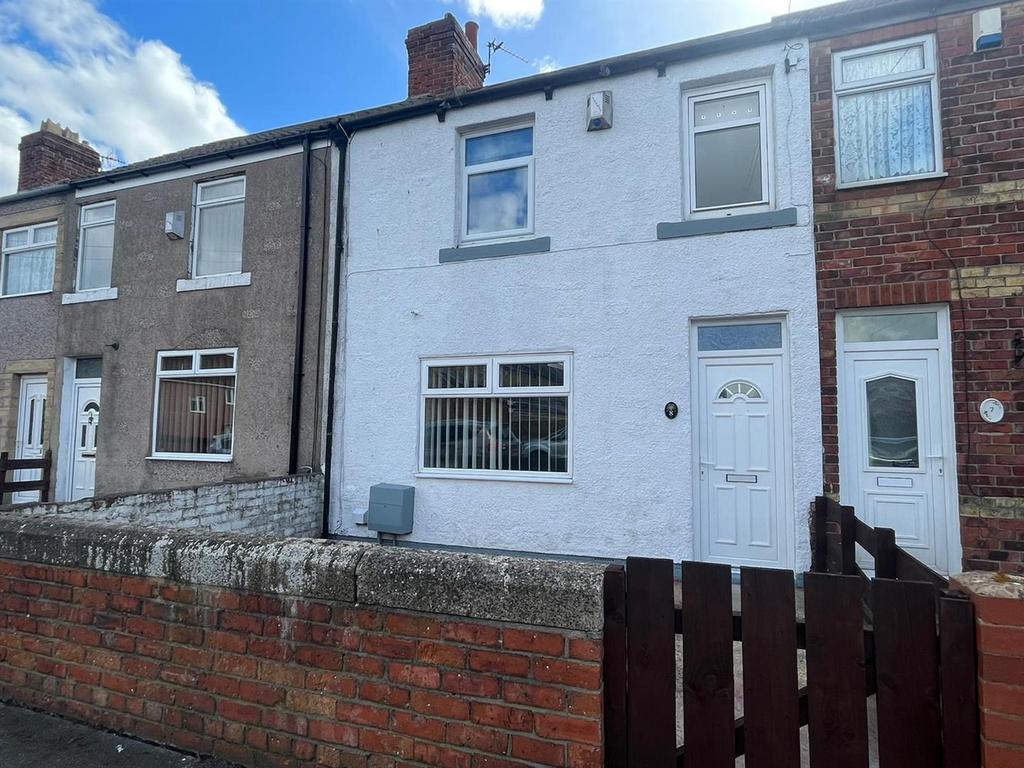 Seventh Avenue, Ashington 2 bed terraced house - £60,000