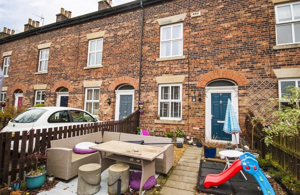 Holly Street, Summerseat, Bury 3 bed house - £925 pcm (£213 pw)
