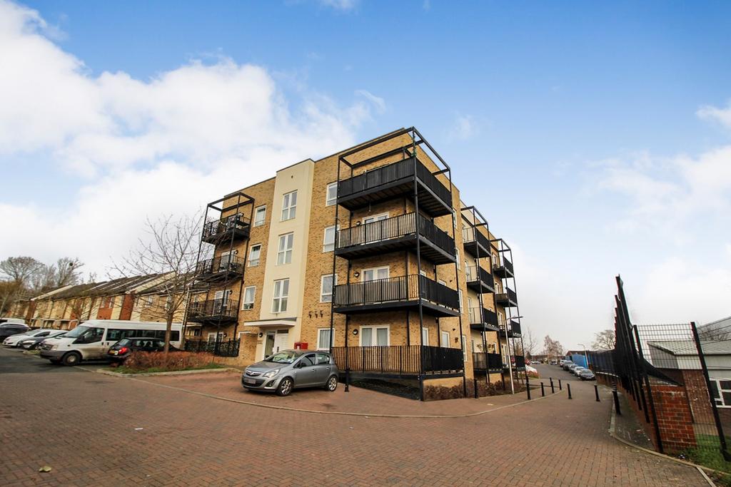 Tay Road, Tilehurst, Reading, RG30 2 bed apartment - £230,000
