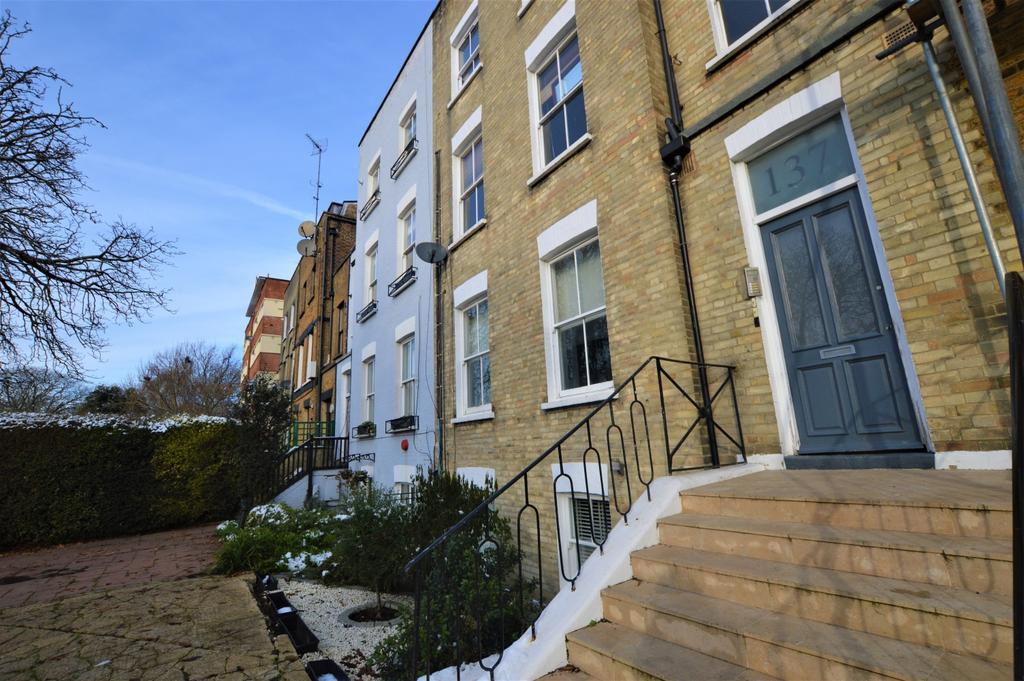 Peckham Rye London SE15 1 bed flat - £1,450 pcm (£335 pw)