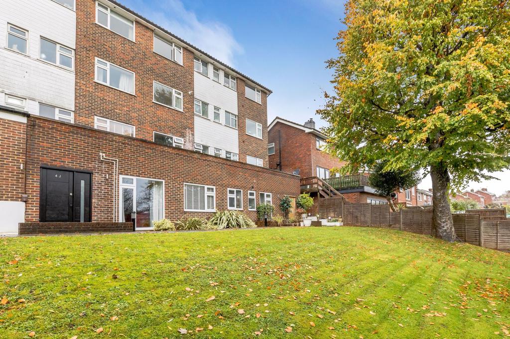 Westdene Drive, Upperdene Court, BN1 1 bed flat - £250,000