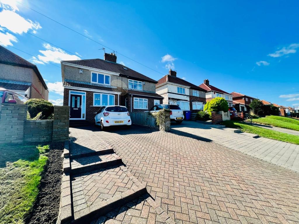 BROAD ROAD, BLACKHALL 2 bed semi-detached house - £113,950
