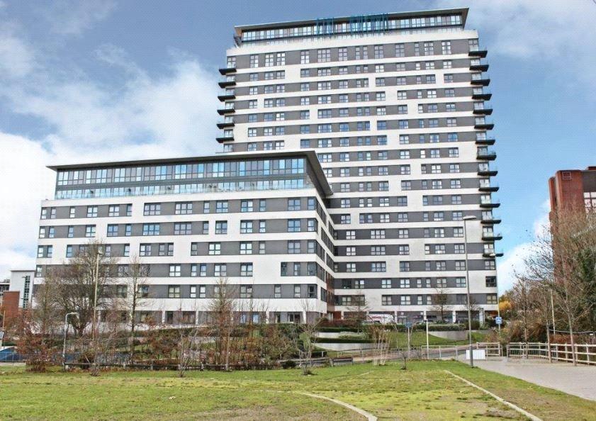 Alencon Link, Basingstoke, Hampshire... 1 bed apartment - £875 pcm (£ ...