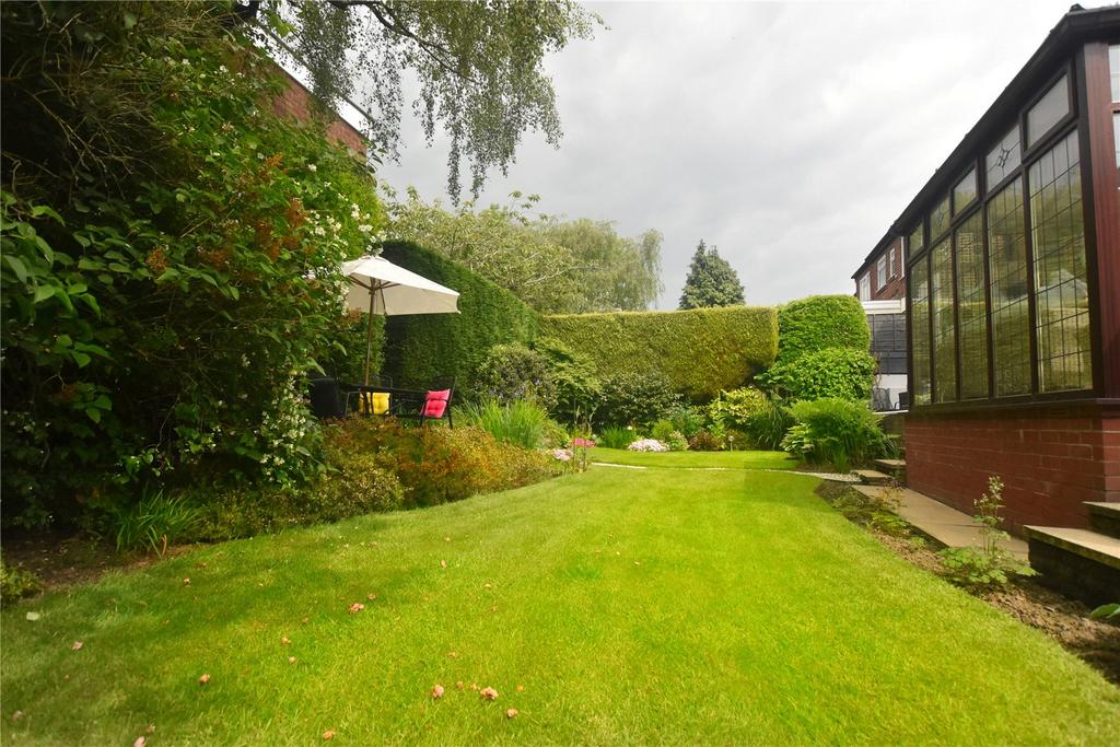 Mainway, Alkrington, Middleton, Manchester, M24 4 bed detached house ...
